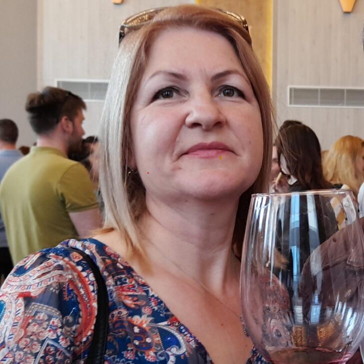 Gabriela PETREA – VINARIUM